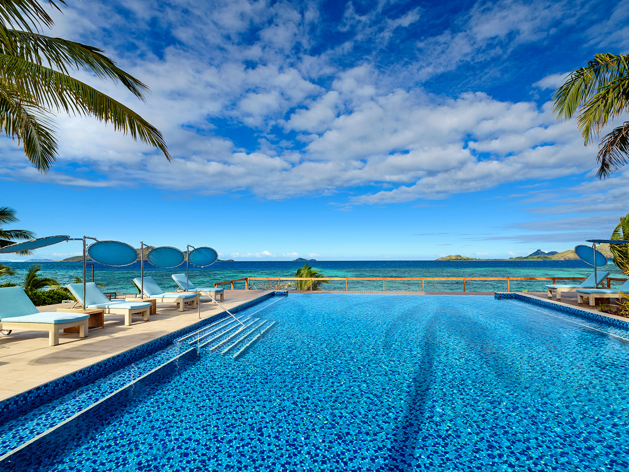 Unique Sleeps: Sheraton Resort & Spa, Tokoriki Island | Expedia